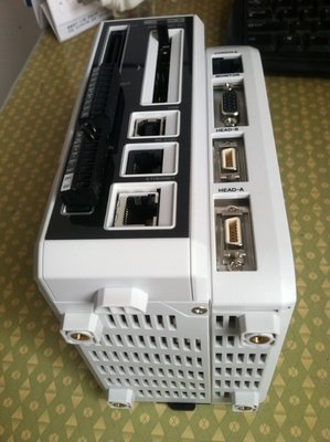 KEYENCE 2D displacement sensor controller LJ-G5001 2012