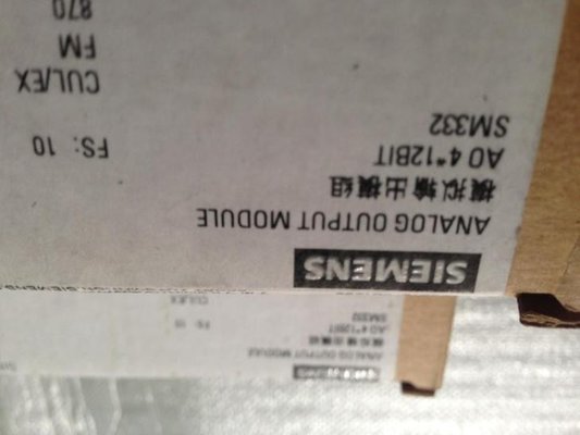 new unopened 6ES7 332-5HD01-0AB0