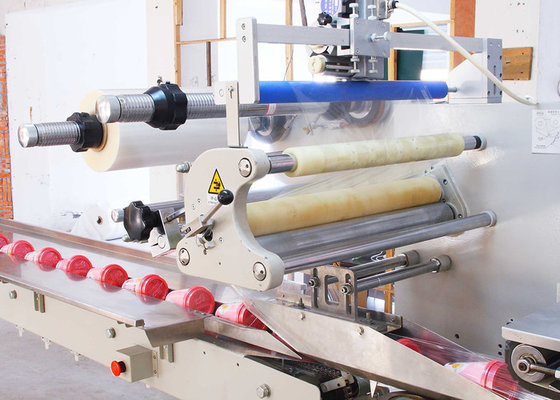 High Speed Auto Horizontal Flow Wrap Packing Machine With Fruits In Tray