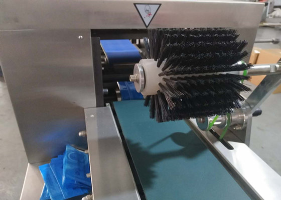 Low Noise Horizontal Flow Wrap Packing Machine 1-5 PCS Tissue Packaging Machine