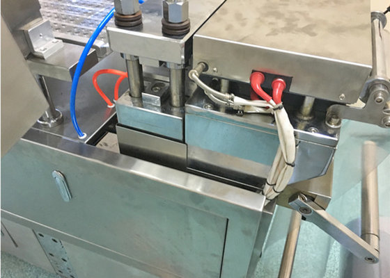 Flat Plate Alu Alu Blister Packing Machine PVC Moisture And Dust Proof