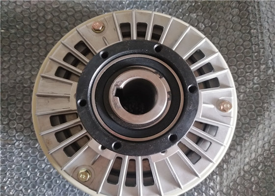 China Cellular Shaft Magnetic Powder Clutch 100NM 24V With Cast Steel Material For Face Mask Machine supplier