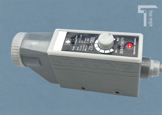 China Digital Edge Position Sensor With Detect Range 5MM 0~5V Analog Signal For Web Guiding Controller supplier