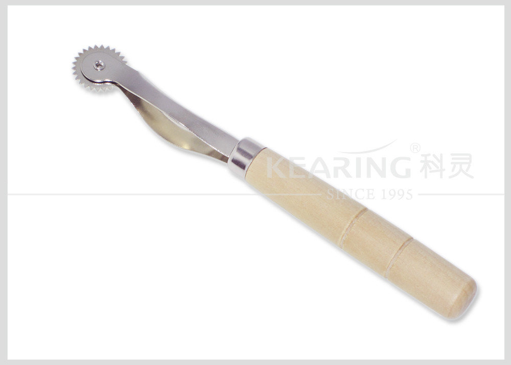 Economical Tracing Wheel Pattern Making Tools With Wooden Handle / Dentate Tracer For Tailors DT10-W