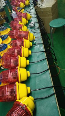 Philippines good sale Ac 230v red lampshade low intensity aviation Led obstructio lights for towers building