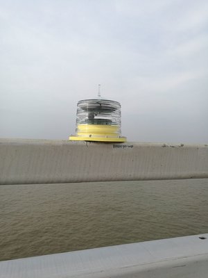 Trustworthy IP68 3NM solar powered boat marine navigation light for barge boat