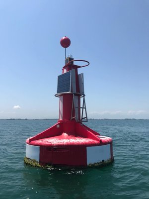 China factory GPS sync monitoring via app solar Led marine buoy navigation light for  oilfield waterway
