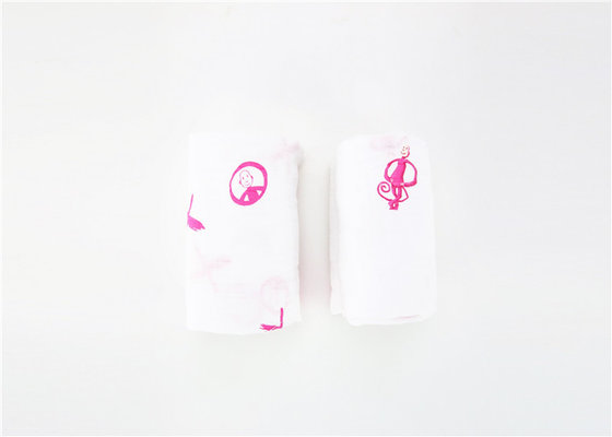 Multipurpose Large Baby Swaddle Blankets Breathable Two Layers 120X120cm