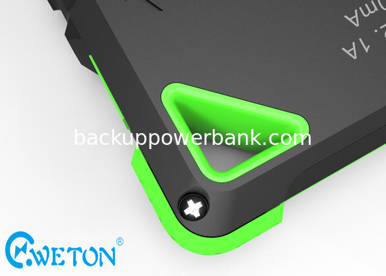 IP54 Rainproof 8000mAh Portable Solar Power Pack Shockproof supplier