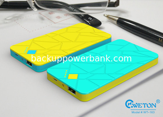 Rechargeable 4000mAh Li-polymer Ultrathin Power Bank , Universal Portable Power Bank supplier