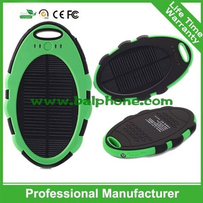 2015 Newest Colorful Water/dirt/shock proof 5000mah Portable Solar Powerbank with two USB