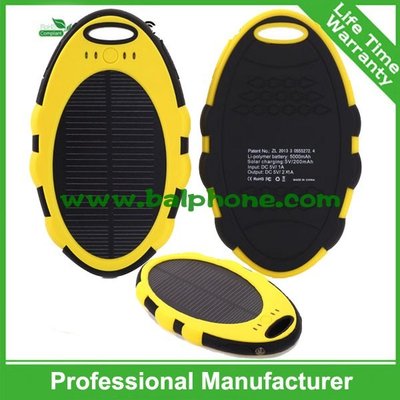 2015 Newest Colorful Water/dirt/shock proof 5000mah Portable Solar Powerbank with two USB