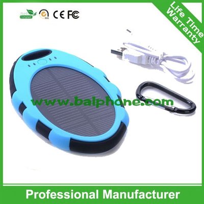 2015 Newest Colorful Water/dirt/shock proof 5000mah Portable Solar Powerbank with two USB