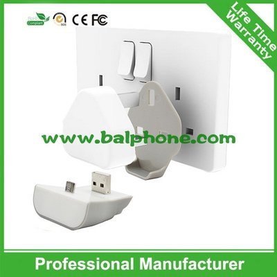 2015 New design USB wall charger with mobile phone holder