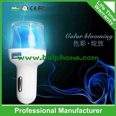 Dual car usb charger with rose lighting . 2 USB car charger with rose indicator