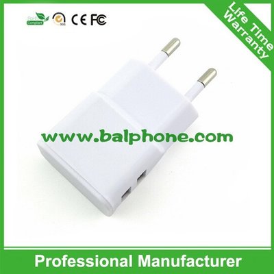 CE approved 5V/2.1A White wholesale mini dual usb wall charger for iphone