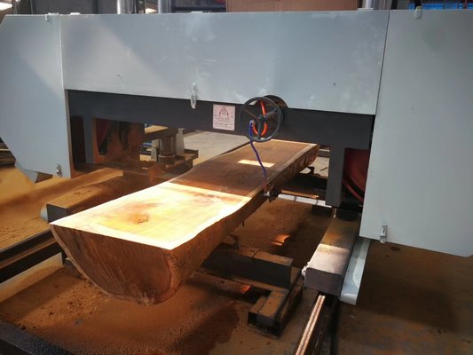 Computer-control Heavy-duty Horizontal Band Sawmill