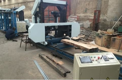 Portable Diesel Horizontal Band Sawmill