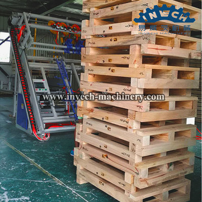 Stringer Pallet Nailing Machine
