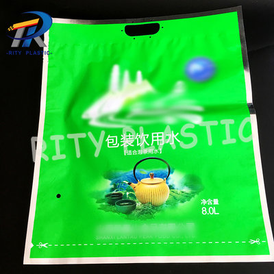 VmPET Aluminum water packaging bag 8 liters liquid plastic bag with portable handle supplier