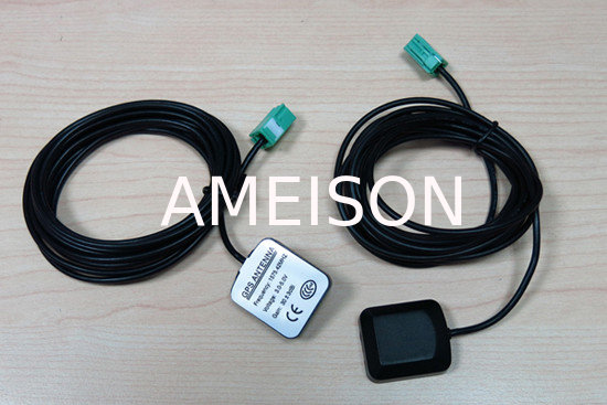 1575.42 MHz 28 DBi GPS Patch Antenna For Security And Tracking System