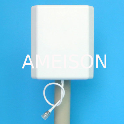 806-960MHz 7dBi Directional Flat Panel Antenna Waterproofing And Anticorrosion Ability