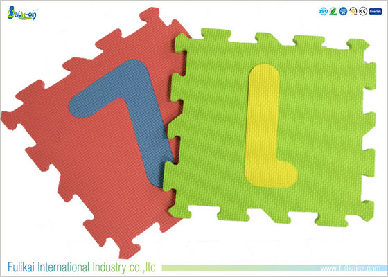 Letter Moveable Eva Interlocking Foam Floor Mats In Red And Green Color