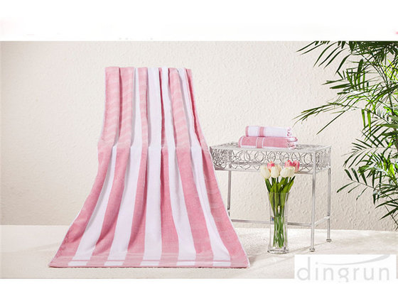Durable Striped Bath Towels Red Color Environmentally Friendly 