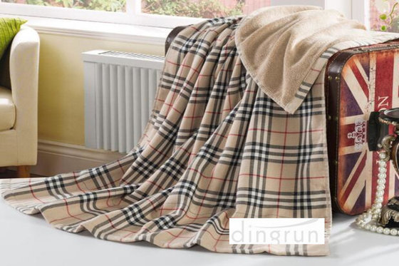 400 Gsm Anti Bacterial Custom Lightweight Bath Towels 60*120cm Quick Dry