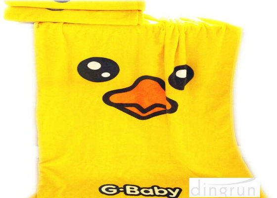 Thickened Soft Oversized Beach Towels Duck Cartoon Yellow Color 70*140cm