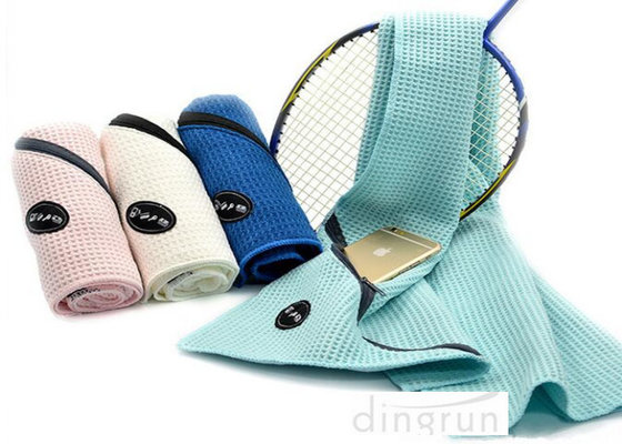 Solid Color Waffle Sports Gym Towels With Zippered Pocket , Water Absorbent Towels 30*110cm