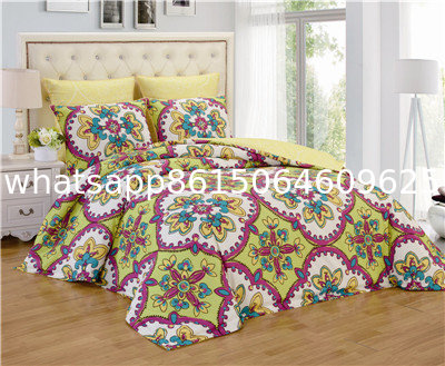 Printed Comforter Set 6pcs Reversible Bedding Set Floral Design King Size Pink color