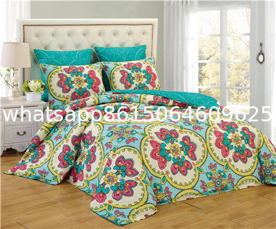 Printed Comforter Set 6pcs Reversible Bedding Set Floral Design King Size Pink color