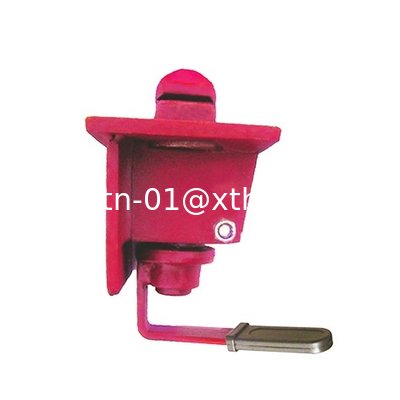container twist lock