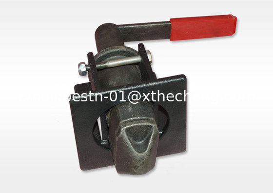 container twist lock