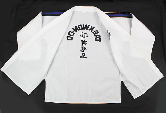 Custom white collar ITF master Taekwondo uniform blue strip ITF TKD uniform Taekwondo Gi for master 4-6 dan supplier