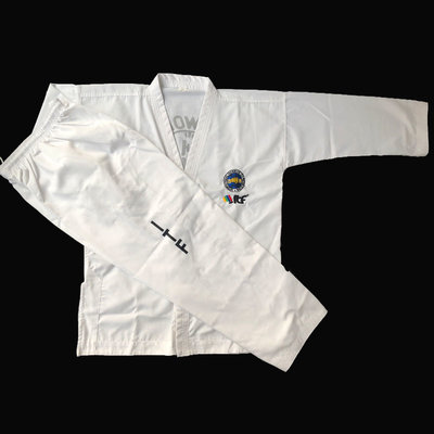New ultralight facbric ITF taekwondo uniform white colour TKD uniform for kids taekwondo gi supplier