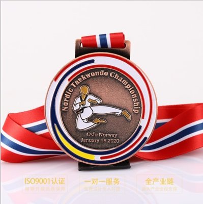 Wholesale cheap 3d  blank karate taekwondo marathon running medals and trophies sports supplier