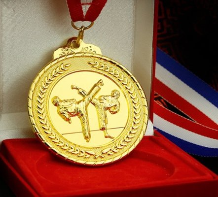 Custom taekwondo taekwon do sport gold award souvenir medal Karate/Judo/Kongfu Martial arts medals supplier