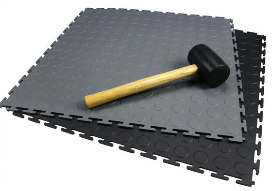 Eco-friendly garage plastic floor mat/pvc interlocking tiles supplier