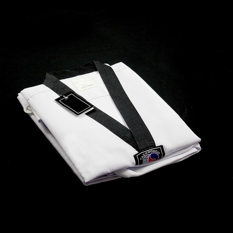 WTF Top quality Light Material Martial Arts Taekwondo Uniform/Dobok/kimono supplier