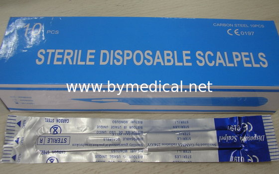 Disposable sterile surgical scalpel with plastic handle supplier