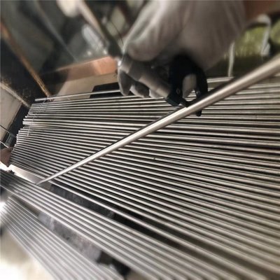ASTM F136 Ti gr2 forged titanium rod in leg price per kg silver colour