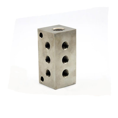 CNC Large Machining Metal Titanium Garments Machinery Medical Device Parts silver