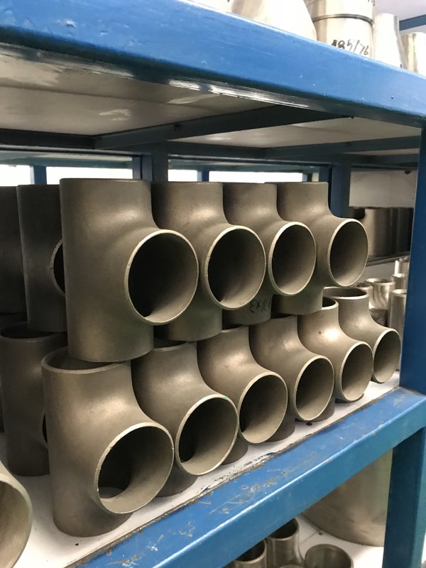 Hot sale Gr7 titanium tee for pipe fitting  Hot Sales Titanium pipe titanium equal tee The drawings custom