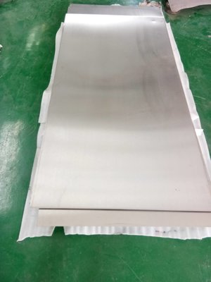 R60702 Zirconiumplates ASTM B 551 size 3*1000*2000 Cold rolled pickled surface Spot