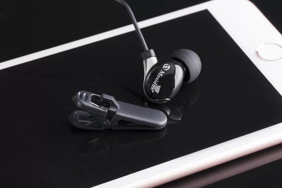 2016 fashionable round cable IN-EAR EARPHONE Fashion Smart MP4 Earphone, Metal&Plastic Earphone, Earphone for Gifts