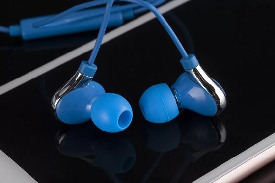 2016 promotion earphone for iphone earphone with mic for iphone 6 earphone wholesale