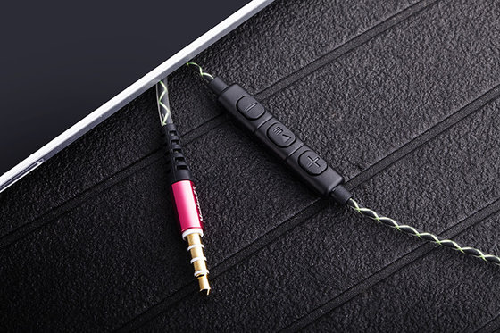 Oem Earphone with Mic and Self-timer,Round Wired Earphone for XIAOMI,HUAWEI Mobile Phone