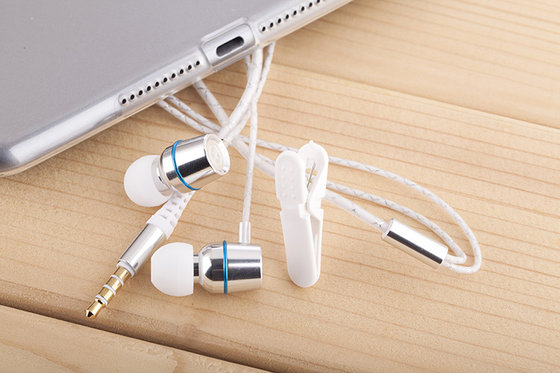Selfie earphone with mic for Iphone best quality for iphone / samsung